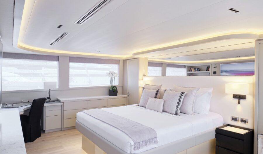 ENDLESS SUMMER – AUGUST PRIME DATES AVAILABLE! - - M-BLUEYACHTS