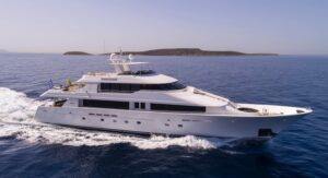 ENDLESS SUMMER – AUGUST PRIME DATES AVAILABLE! - - M-BLUEYACHTS